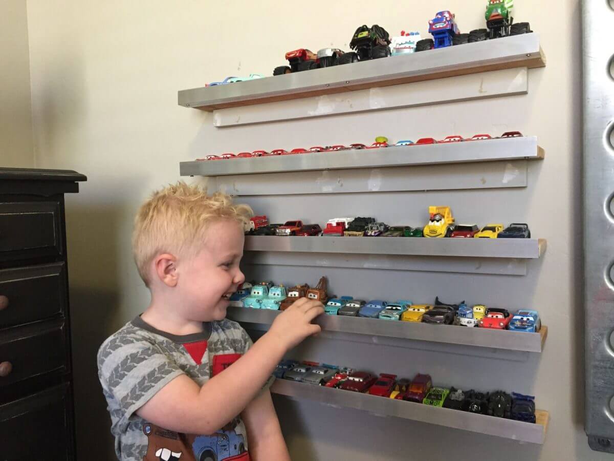 Simple Car DIY Display Shelves | Sunnyside Home