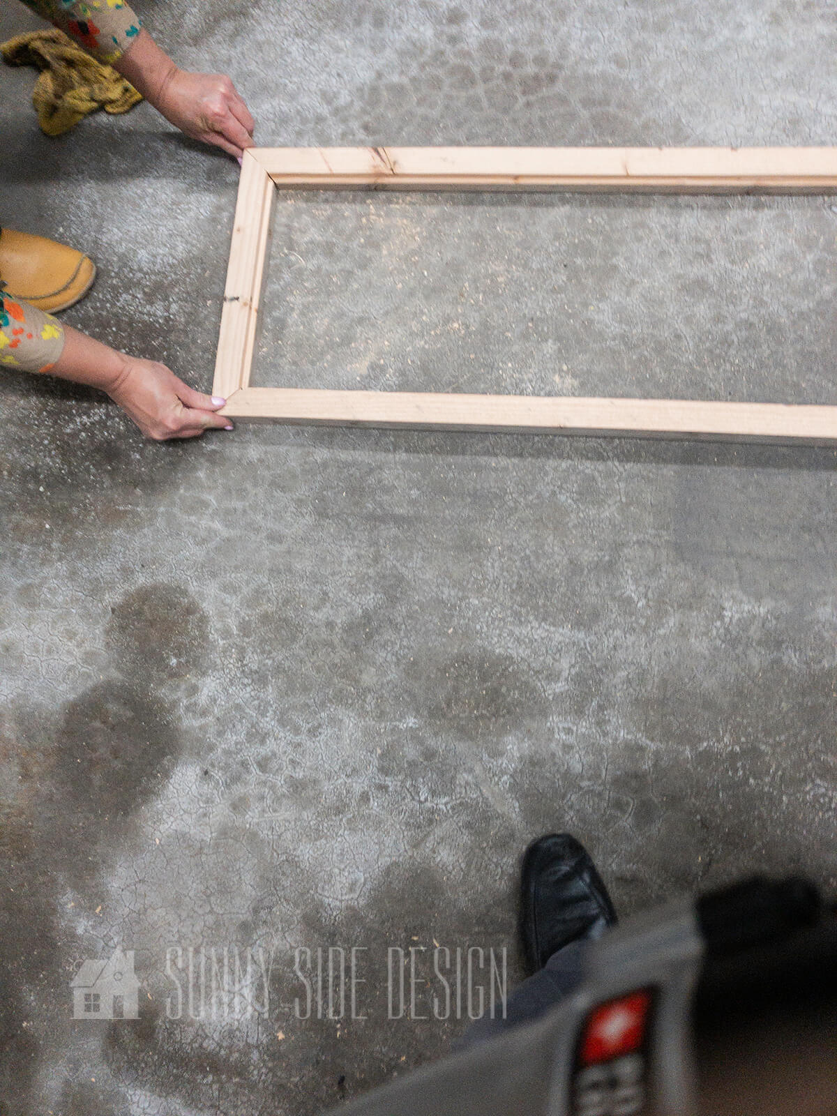 How to Create a Frame From Scrap Lumber | Sunnyside Home