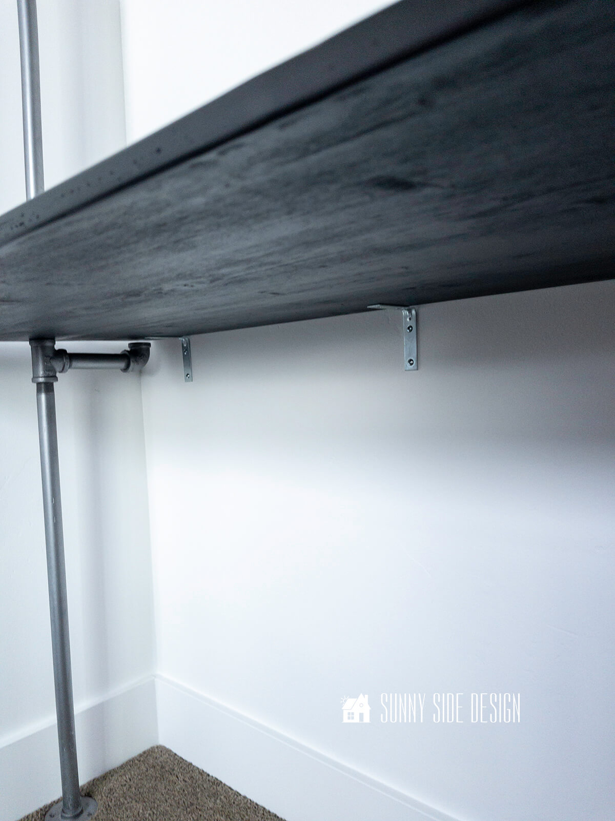 How to Build a Desk with Wood and Pipe | Sunnyside Home