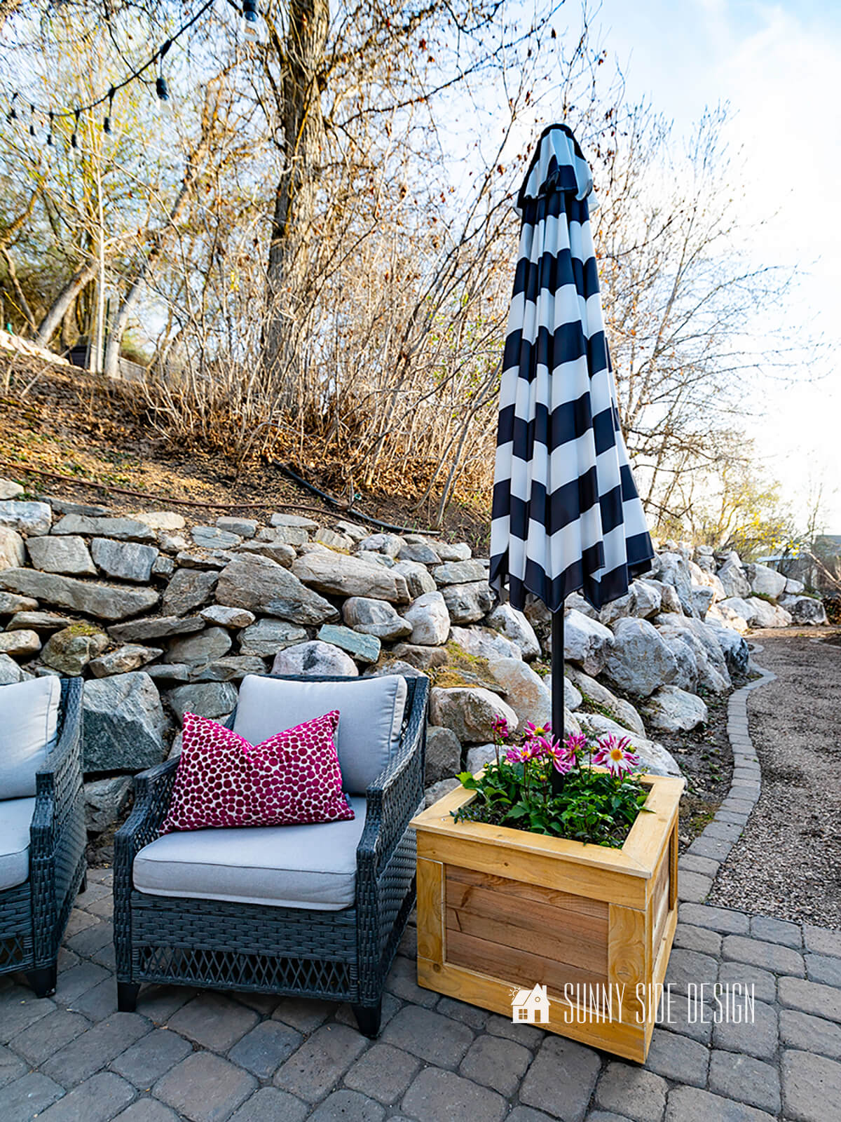 How to Make a Simple Planter Box on Wheels | Sunnyside Home