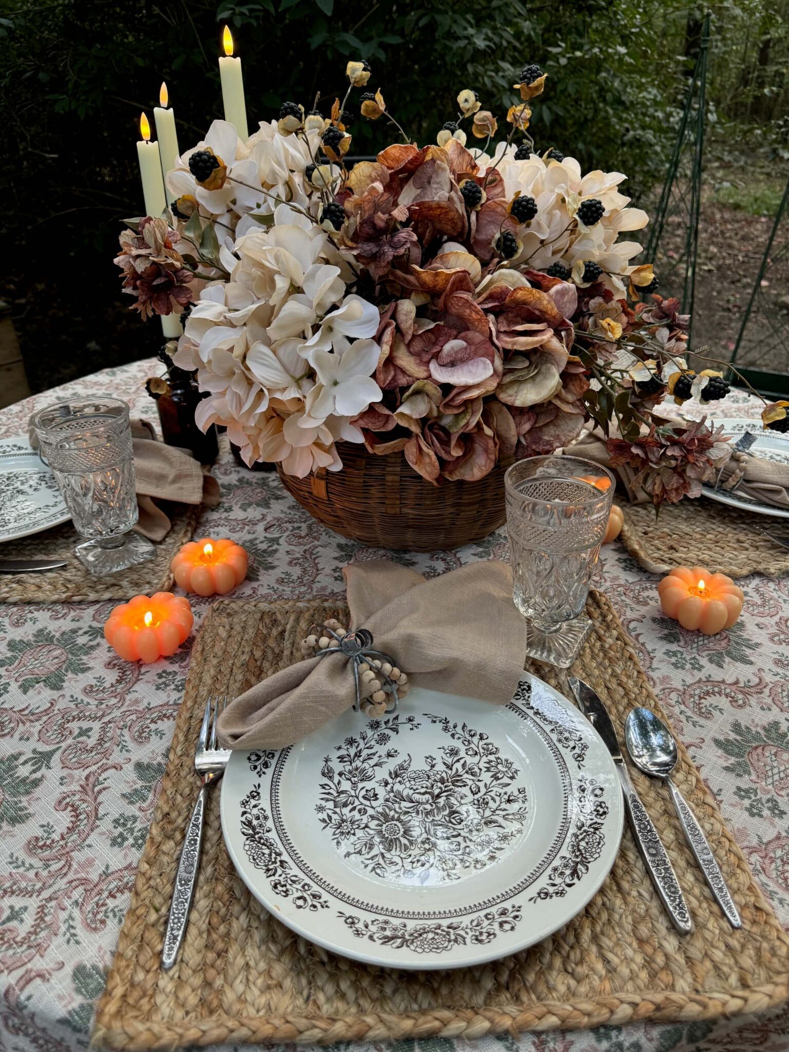 50+ Festive Fall Tablescape Ideas You Need to See | Sunnyside Home