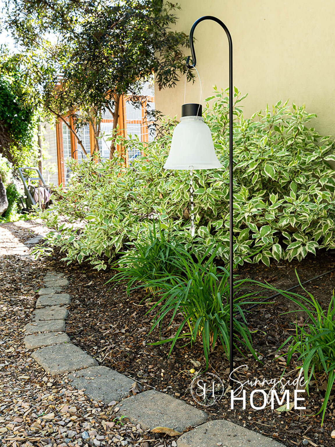 Simple and Cheap DIY Garden Lighting for Cozy Evenings | Sunnyside Home