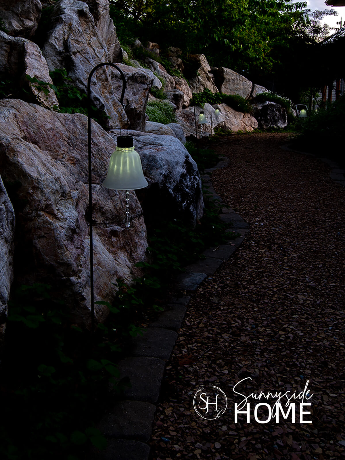 Simple and Cheap DIY Garden Lighting for Cozy Evenings | Sunnyside Home