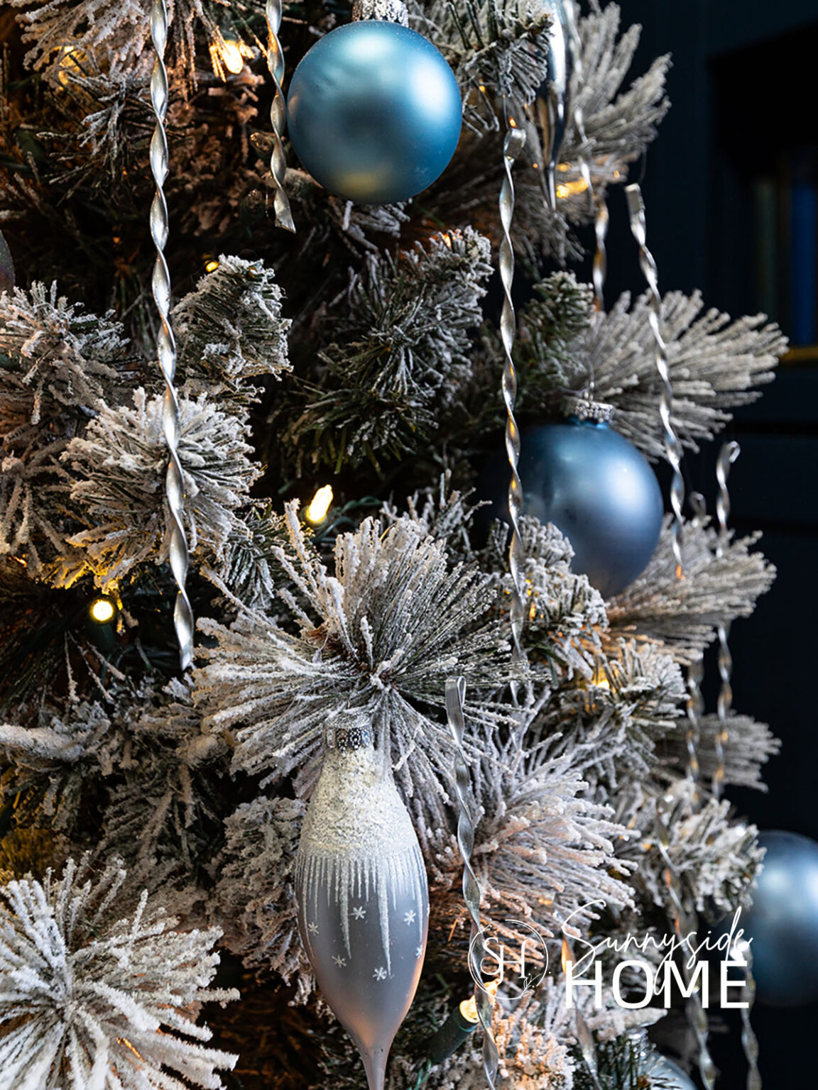 How to Make Metal Tinsel Christmas Ornaments | Sunnyside Home