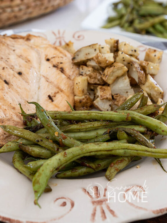 Quick and Easy Spicy String Beans (Ready in 10 Minutes) | Sunnyside Home