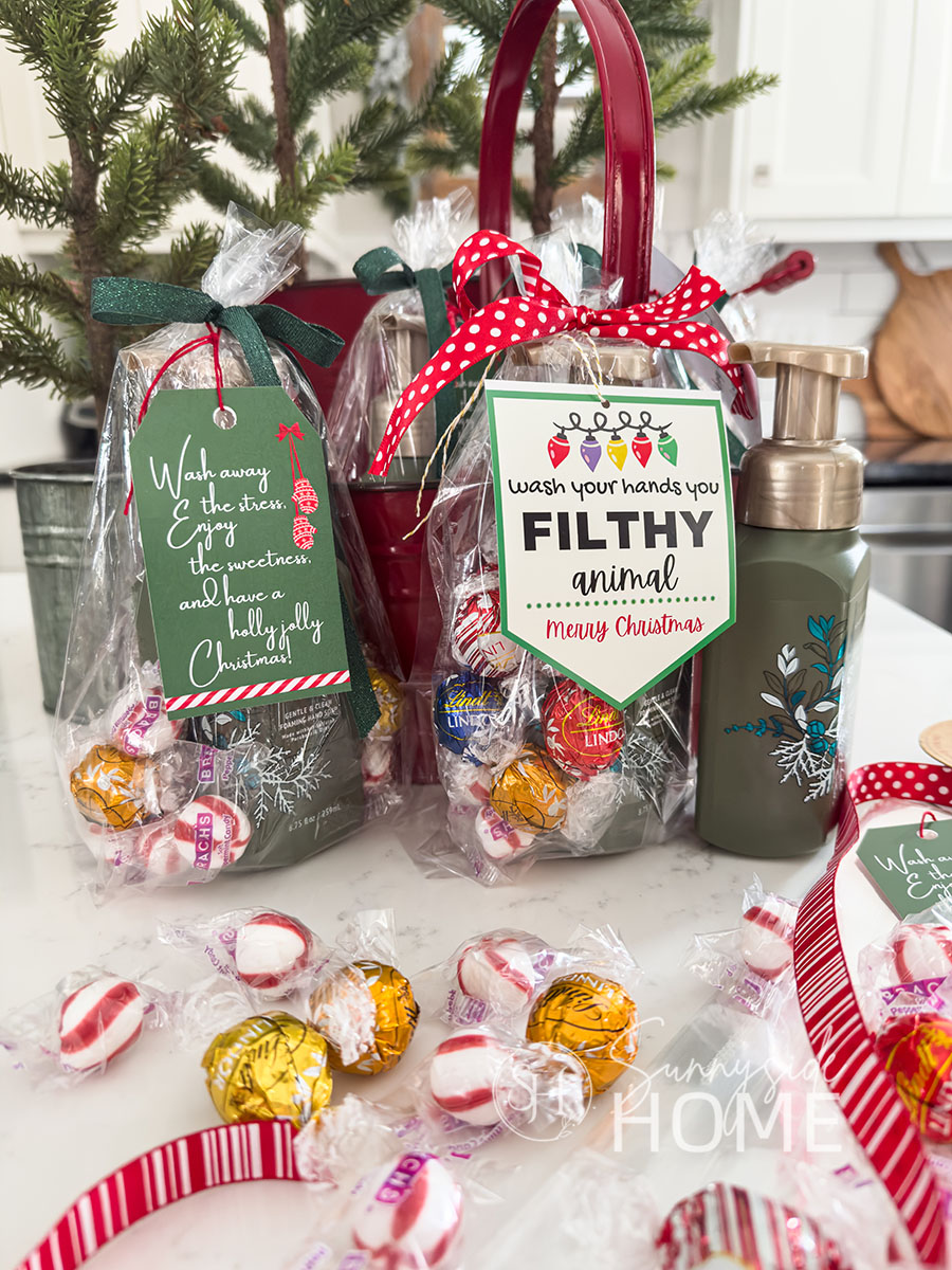 Easy Last Minute Neighbor Christmas Gifts with PrintableTag | Sunnyside ...